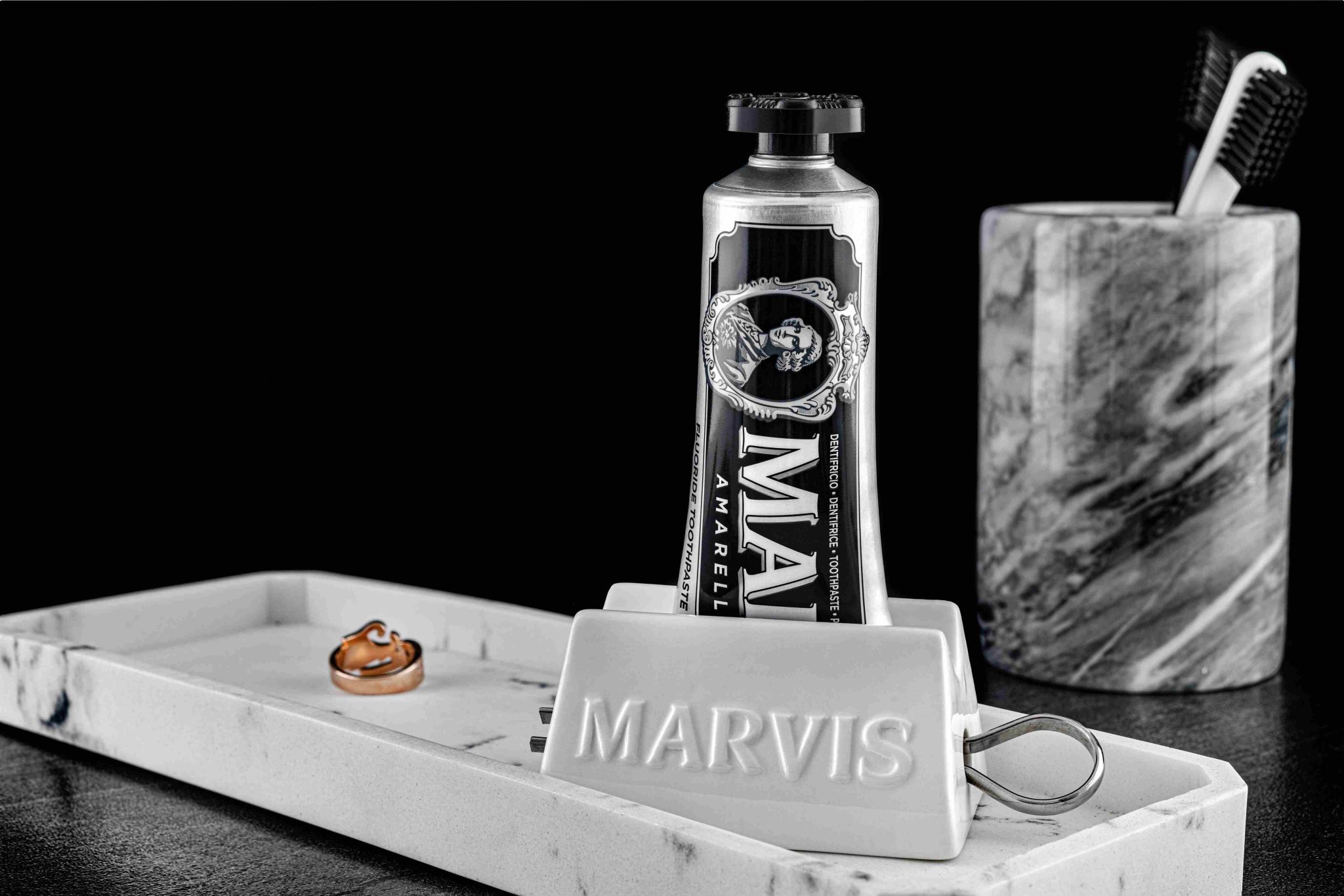 Những điều thú vị ẩn sau thiết kế tinh tế của kem đánh răng Marvis ...
